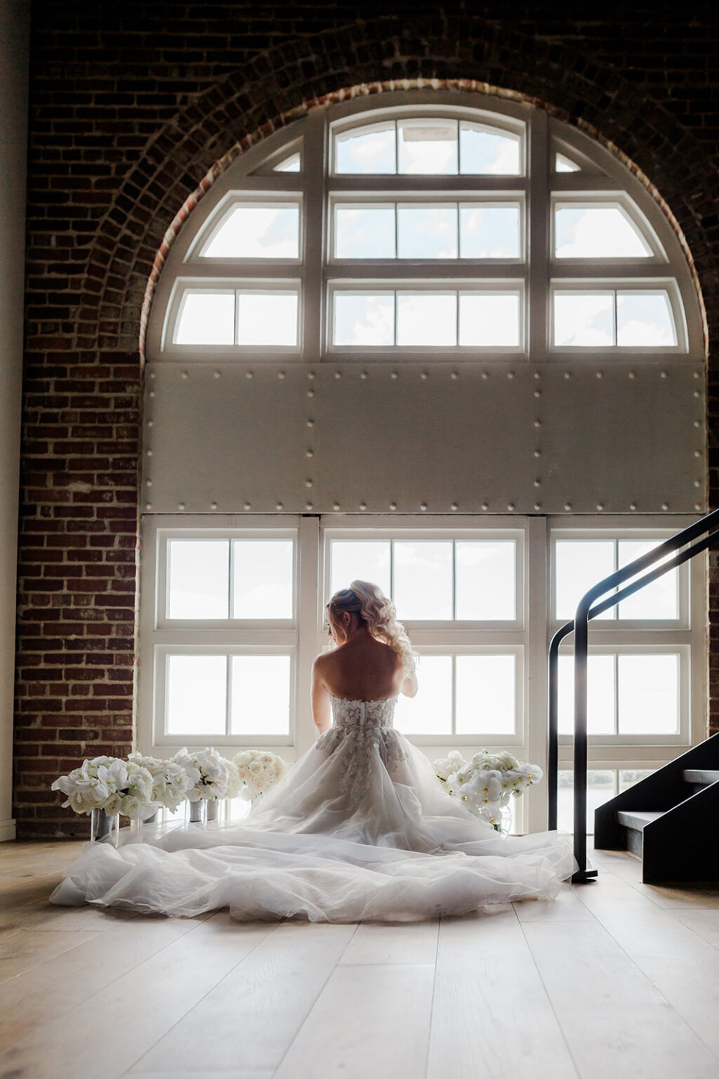 Twenty Essential Wedding Photos by Luxury Photographer